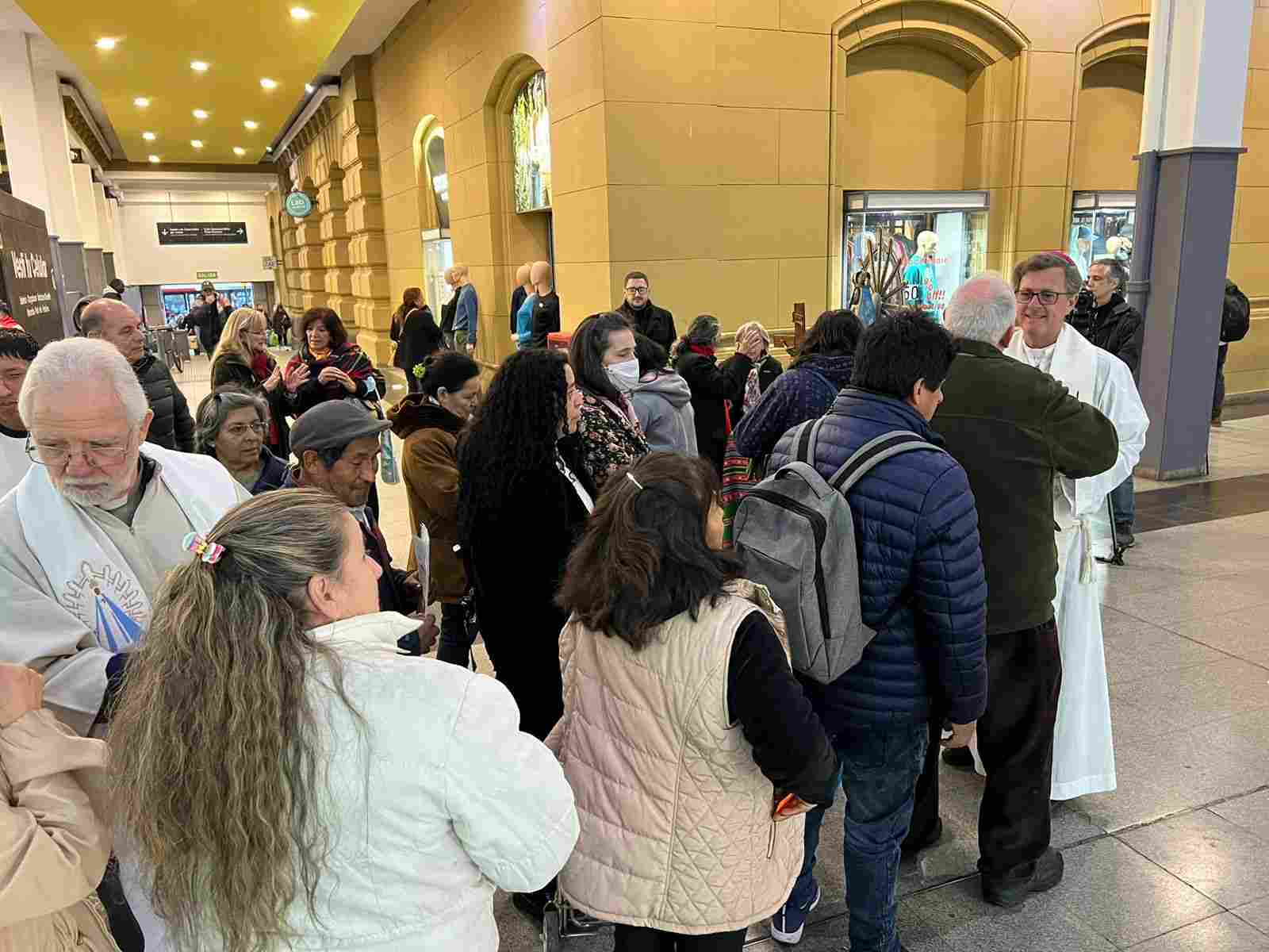Mons. García Cuerva: "Vayamos al Señor. Jesús nos ama mucho" - En Camino